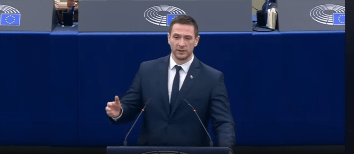 Video-Bezzubý zatykač na Putina dokazuje skôr bezmocnosť ako silu ...